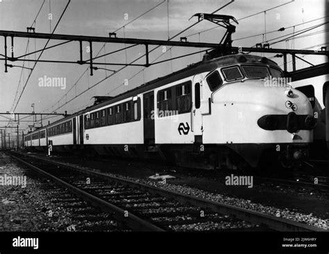 Image Of The Electric Train Stel No 790 Mat 1954 Plan P Ex 778 Of