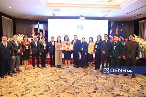 Фото сурвалжлага Ардчилсан эмэгтэйчүүдийн холбооны 6 р чуулган Dens Mn Популизмаас ангид