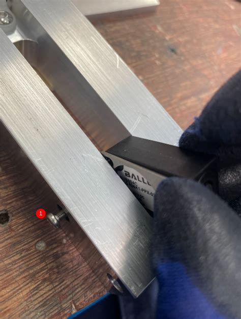 R0010260 Bench Assemble Tool Break Sensor — Stuga