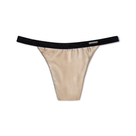 String Divine Satin Cream Pearl Carmen Liu