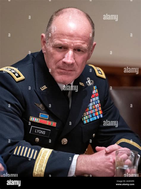 General Stephen Lyons Fotos Und Bildmaterial In Hoher Auflösung Alamy