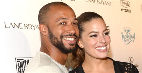 Ashley Graham Is Pregnant With Twins Ashley Graham Justin Ervin Pregnant Celebrities