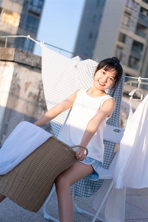 【居家私房写真】一起来天台晾衣服吧！ 哔哩哔哩