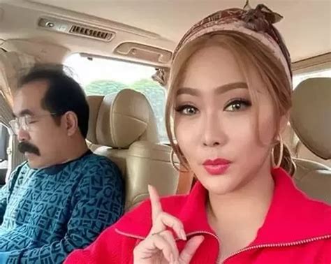 Ini Gejala Dan Pencegahan Infeksi Bakteri Clostridium Difficile Yang Diderita Inul Daratista