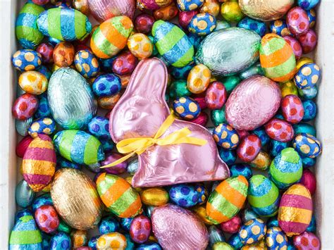 How To Turn Leftover Easter Candy Into Berry Bark Parade