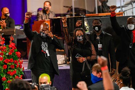 El Funeral De Wright Se Convierte En Un Grito Por La Reforma Policial