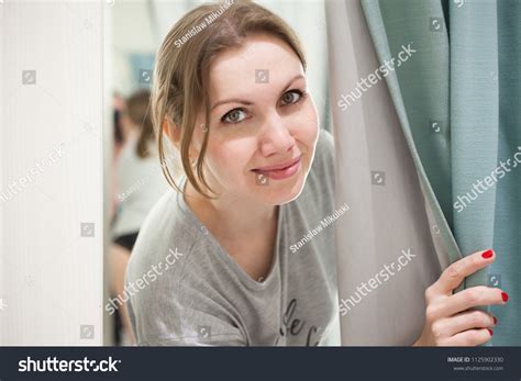 28 Spy Dressing Room Immagini Foto Stock E Grafica Vettoriale