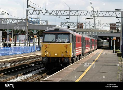 Virgin Trains Class 87 Passes Through Nuneaton Station Hi Res Stock