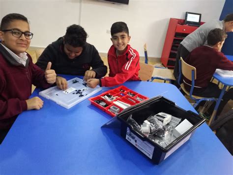 Robotics Class Grade 7 Oxford Schools Robotics Class Grade 7 Oxford Schools