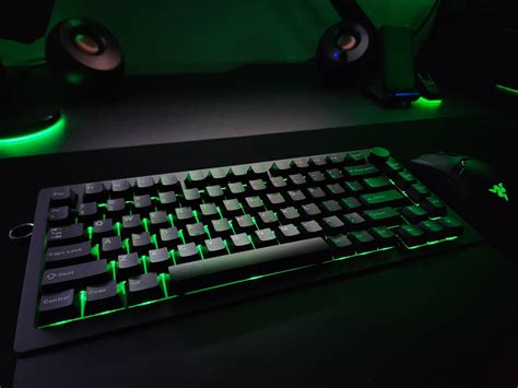 블랙 데스크 셋업 디지털 컴퓨터폰it 에펨코리아