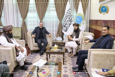 Moph د عامې روغتیا وزارت وزارت صحت عامه On Twitter ۳ ۱ داکتر قلندر عباد سرپرست وزارت صحت عامه