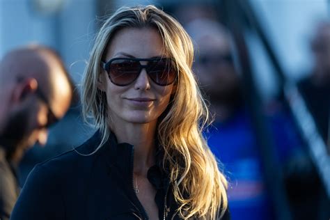 Tony Stewart Is A Lucky Man Goddess Fans Cant Get Enough Of Leah