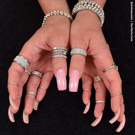 Alisha Auf Instagram „my Nails Simply Polished In Clear From A Few