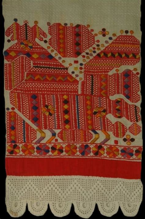 Музейное объединение Коллекции Коллекции Народная вышивка Вязание Вышивка