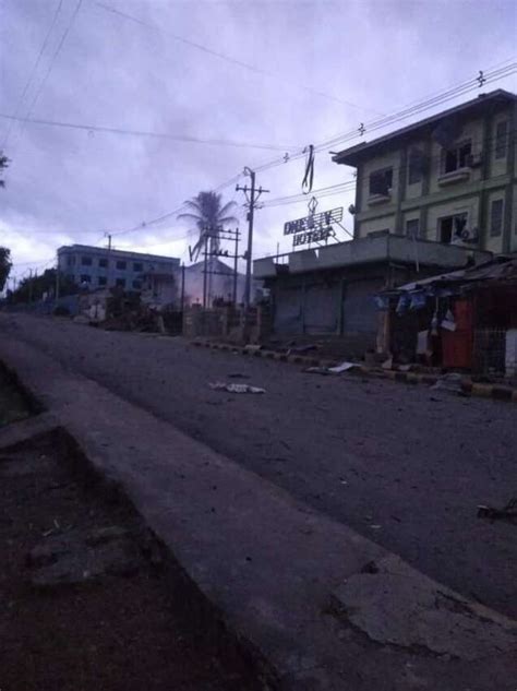 ကျောက်မဲတွင် စစ်တပ်က တိုက်လေယာဉ်ဖြင့် ဗုံးကျဲမှု One Love ဟိုတယ်နှင့် လူနေအိမ် ၁၅ လုံးထက်မနည်း ပ