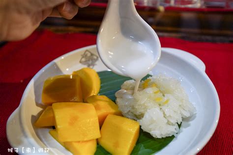 泰國 曼谷豪華觀光巴士美食之旅 享受米其林必比登美食、泰國傳統點心 曼谷20個知名景點超級享受 猴子【東】遊記