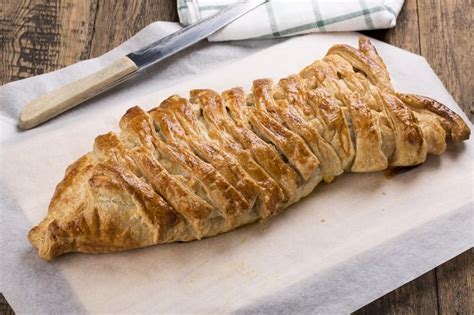 ოქროს თევზი საახალწლო სუფრის დედოფალი არომატული და ნაზი კერძი სასარგებლო რჩევები