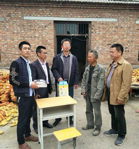 下楼镇扶贫工作队捐助贫困儿童灵璧县人民政府
