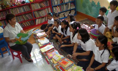 Deped Blasted For 16m Obsolete Textbooks For Public Elementary Schools
