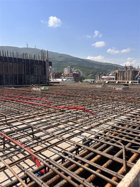 БОНОР Тековни активности на објект Бетонирање кровна плоча кота 21 50м 📍 Објект Златко