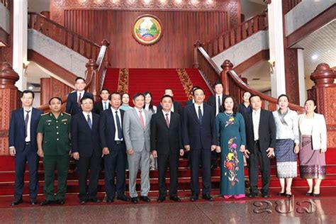 ນາຍົກລັດຖະມົນຕີ ຕ້ອນຮັບຄະນະຜູ້ແທນ ສສ ຫວຽດນາມ