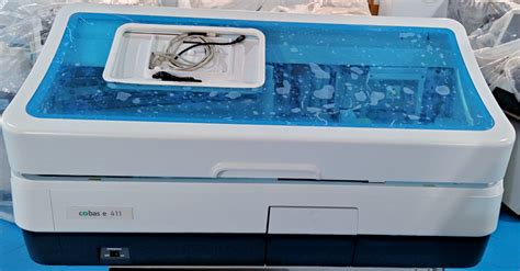 Used Roche Cobas E411 Fully Automated Chemiluminescence Immunoassay Analyzer Roche Cobas E411