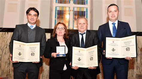 Croatia National Team Receives Franjo Bučar State Award Hrvatski Nogometni Savez