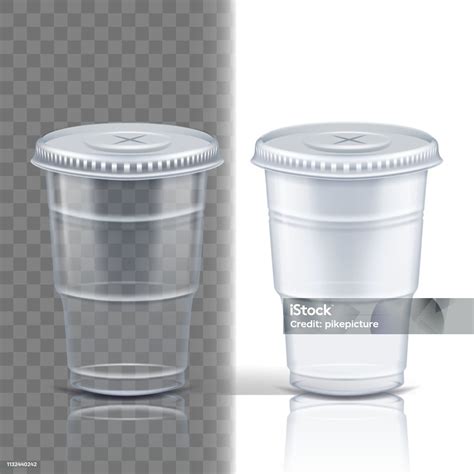 플라스틱 컵 투명 벡터입니다 카페 칼 찻잔을 마 십니다 일회용 식기 빈 용기를 비웁니다 감기 또는 뜨거운 테이크 아웃 음료 고립 된 3d 현실적인 그림 0명에 대한 스톡