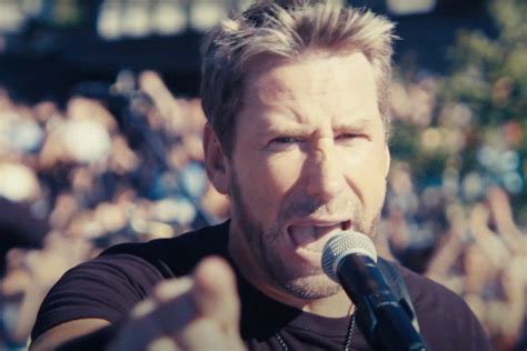 Nickelbacks Chad Kroeger Pauses Show Due To Fucking Absolutely