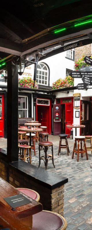 The Brazen Head Is Officially Irelands Oldest Pub Dating Back To 1198 The Brazen Head Pub Is