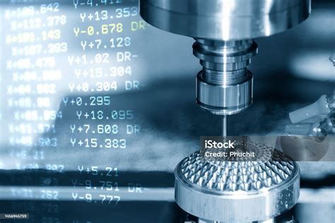 추상적인 장면은 3축 Cnc 밀링 머신과 G 코드 데이터 배경입니다 0명에 대한 스톡 사진 및 기타 이미지 0명 Cnc 장치 강철 Istock