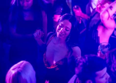 Review Mikey Madison Is Outstanding In Anora The Story Of An Exotic