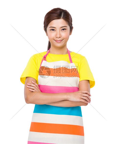 双臂交叉的亚洲家庭主妇高清图片下载 正版图片507532791 摄图网