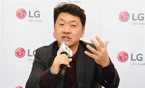 Lg전자 더 큰 Oled Tv는 안 만든다 Sbs Biz