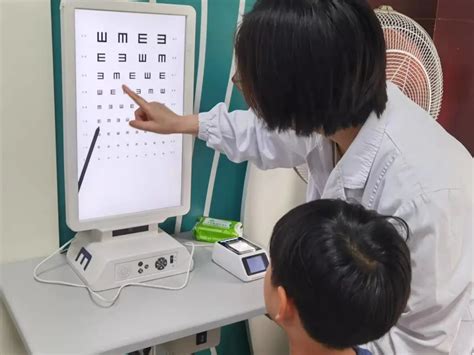 Ai眼科医生”来到 家门口”，孩子们检查视力更方便浦东发布新民网