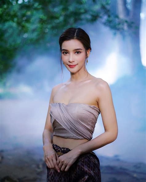 แคทรียา อิงลิช ร่วมเฟรม วิว วรรณรท 20 ปีผ่านไป ยังสวยสะพรั่ง