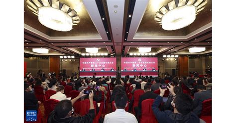 Китай ще насърчава чуждите инвестиции да играят по голяма роля за отварянето на високо равнище