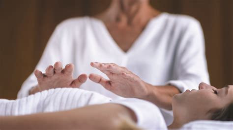 Reiki Hand In Hand With Nursing