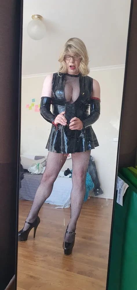 Rache Wears A Very Short Latex Dress 9 Nude Pics Xhamster