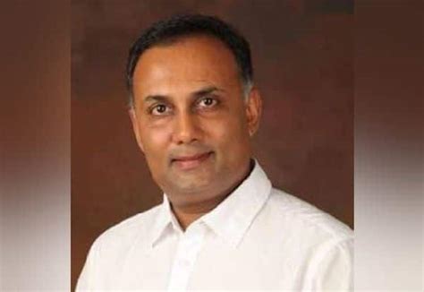 தேசிய பெண் குழந்தைகள் தினம் இன்று பிறக்கும் சிசுக்களுக்கு பரிசு