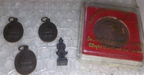 ศิษย์ หลวงพ่อ เพี้ยน วัด เกริ่น กฐิน ลพ บุรี ศรัทธา บารมี วัตถุมงคล เปิดครับ ราคา400บาท ส่งฟรี