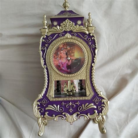 Bnib Rapunzel Clock Everything Else On Carousell