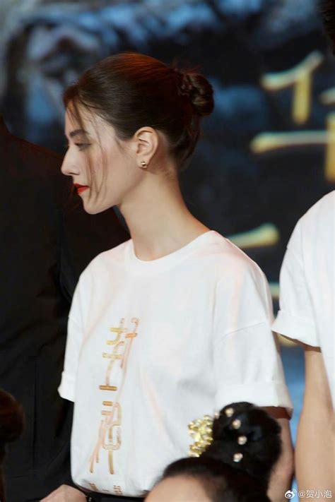 封神榜的妲己，一部戏红了。 又是一个高鼻梁大美女财经头条