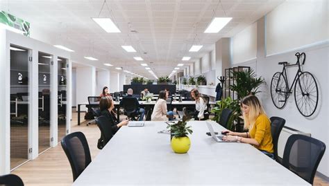 The Advantages Of Led Panel Lights Over Traditional Lighting Solutions