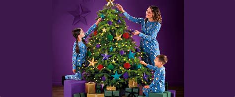 Under The Christmas Tree 2025 Hedda Eachelle