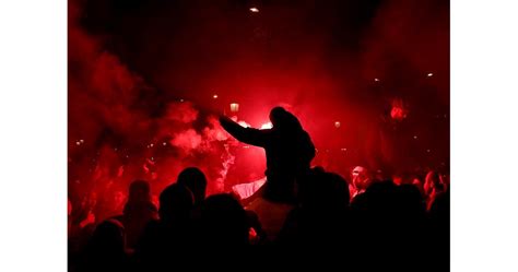 Властите в Париж може да затворят Шанз Елизе за мача Франция Мароко