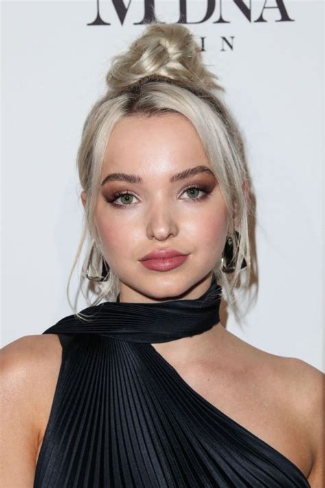 G A L E R I A Dove Cameron Cameron Celebrities