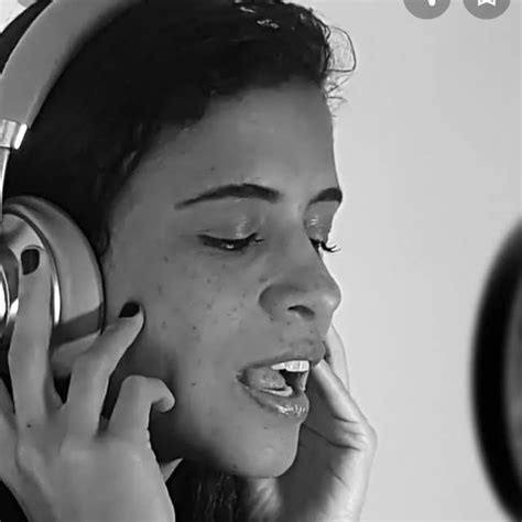 Luciana De Lucena Lucianalucenaloc • Threads Say More