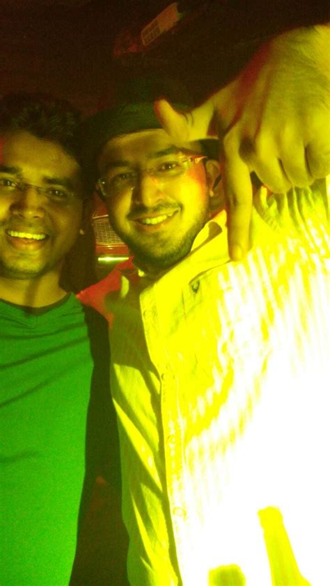 chitrarth singh medium