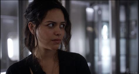 Alyssa Diaz Zoo Tv Show Pretty People Ray Donovan